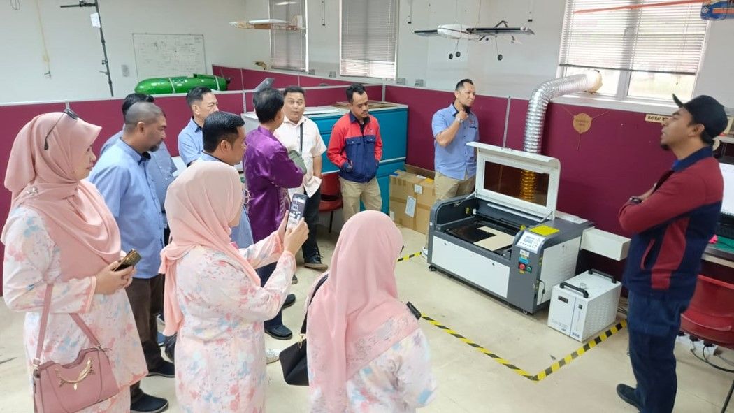 Technical Visit from Makerspace@EngLib - USM SCHOOL OF AEROSPACE ENGINEERING